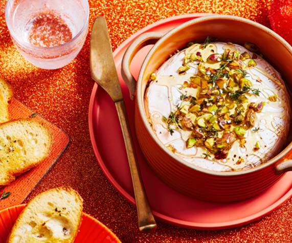 3 ways to serve brie at holiday parties | Compliments.ca